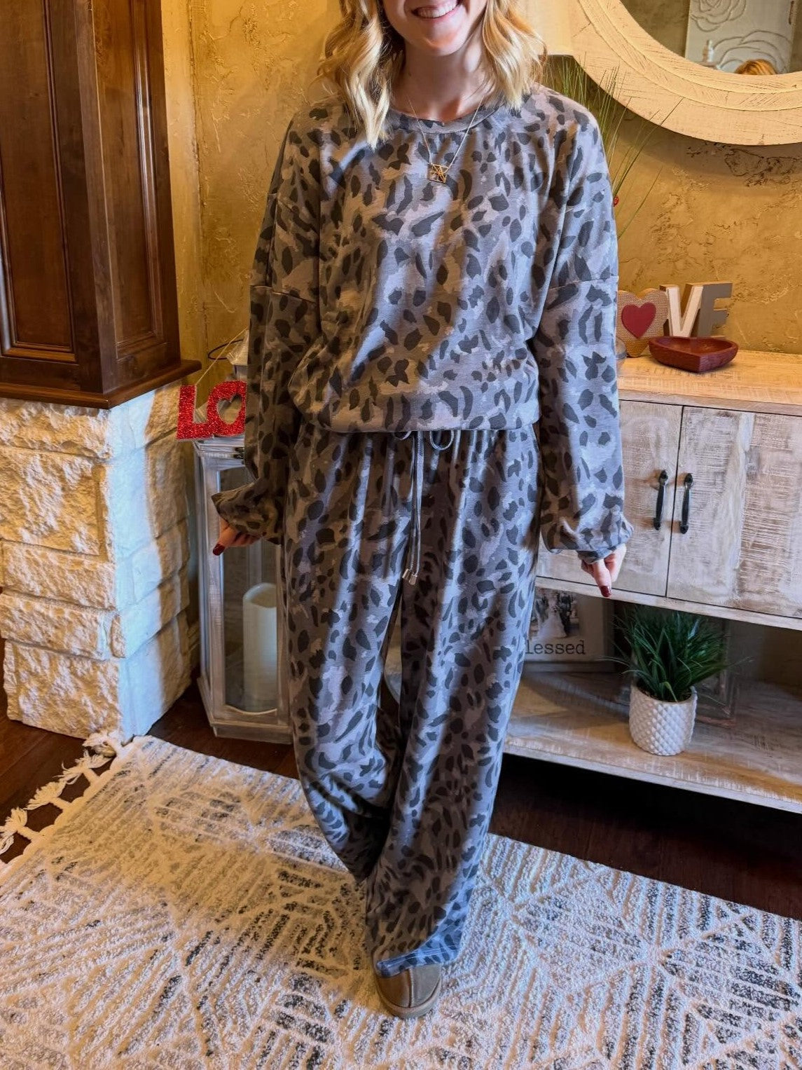 Women's Cozy Leopard Print Two - Piece Set – Thebeautynorth™